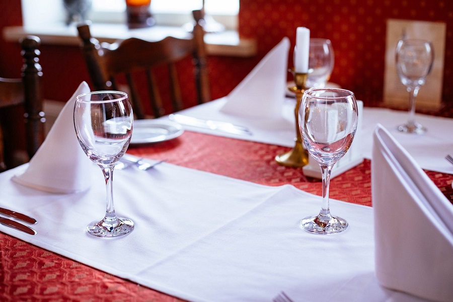 The Right Way To Clean Wine Glasses Ecooe Life